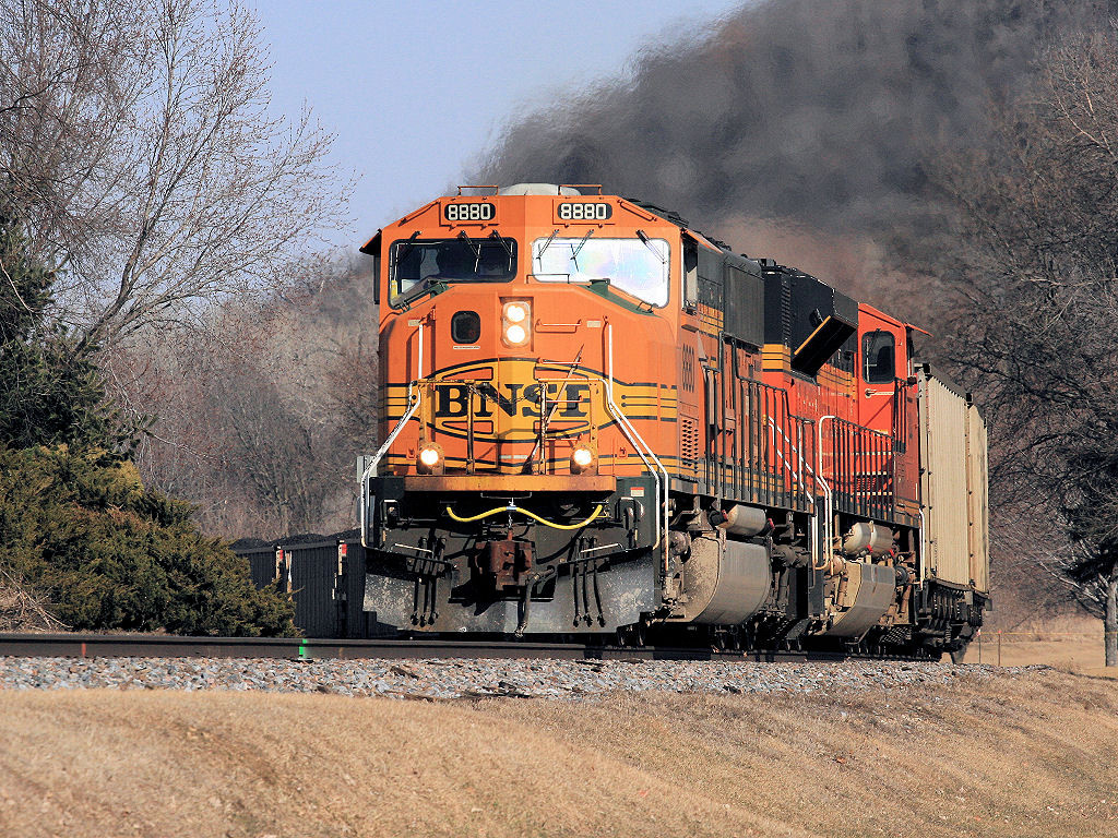 BNSF 8880